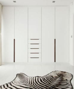 Disfruta estas llamativas imagenes de roperos modernos